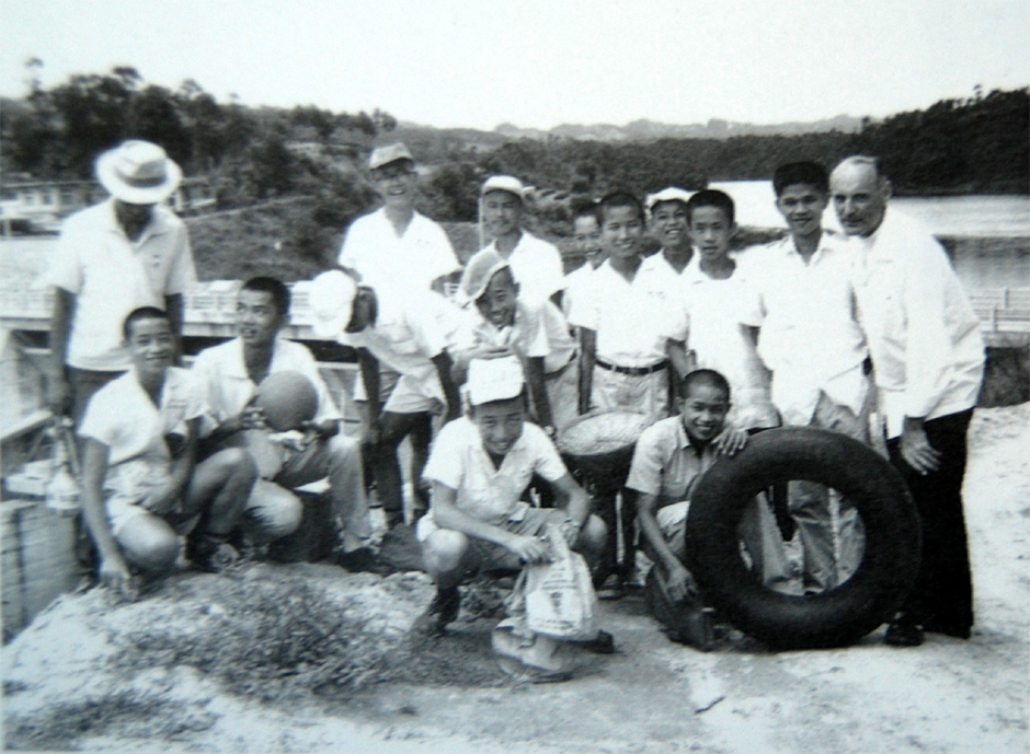 Taiwan Island Village: 台灣島村 012aaa01-031: Outstanding People; 台灣人傑; 台湾人 ...